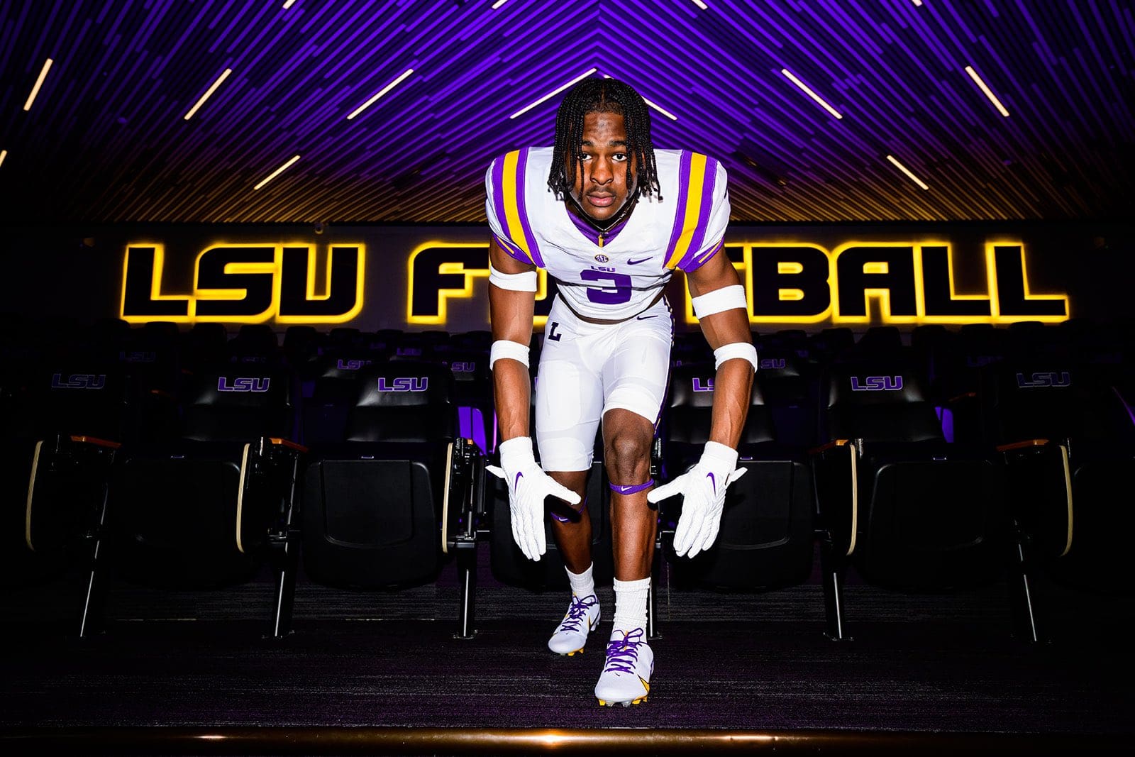 4 Star Linebacker Kolaj Cobbins Continues Strong Destrehan Ties To ...