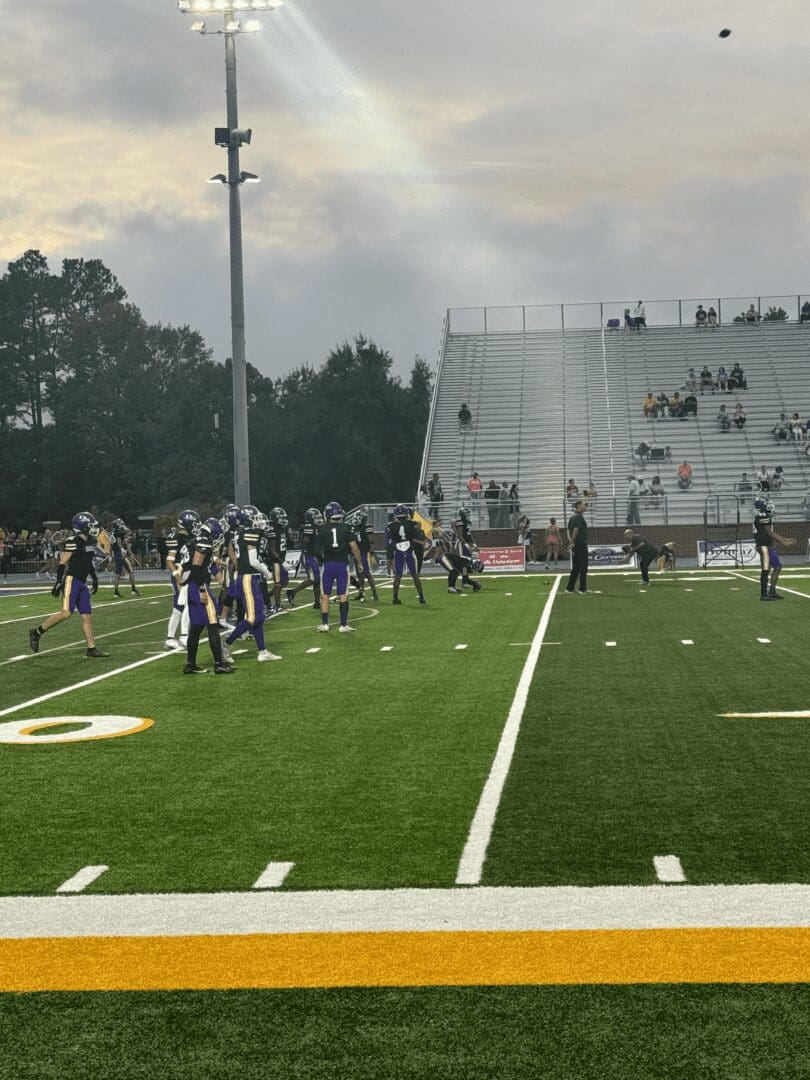 Denham Springs Yellow Jackets pounce on the Southern lab Kittens ...